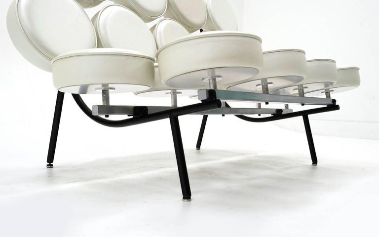 Marshmallow Sofa by Irving Harper / George Nelson White Metallic ...