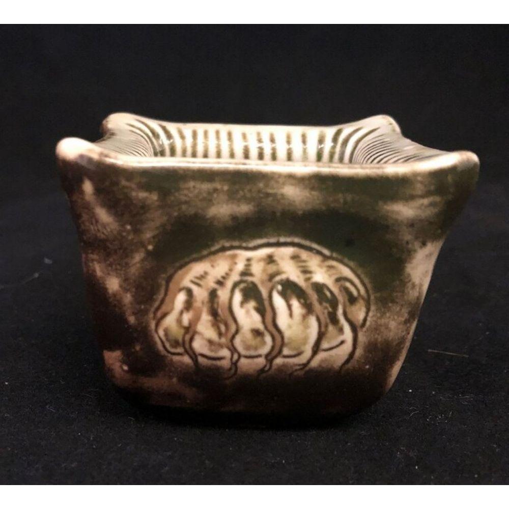 Martin Brothers Vase Decorated with Jellyfish, 1902 at 1stDibs