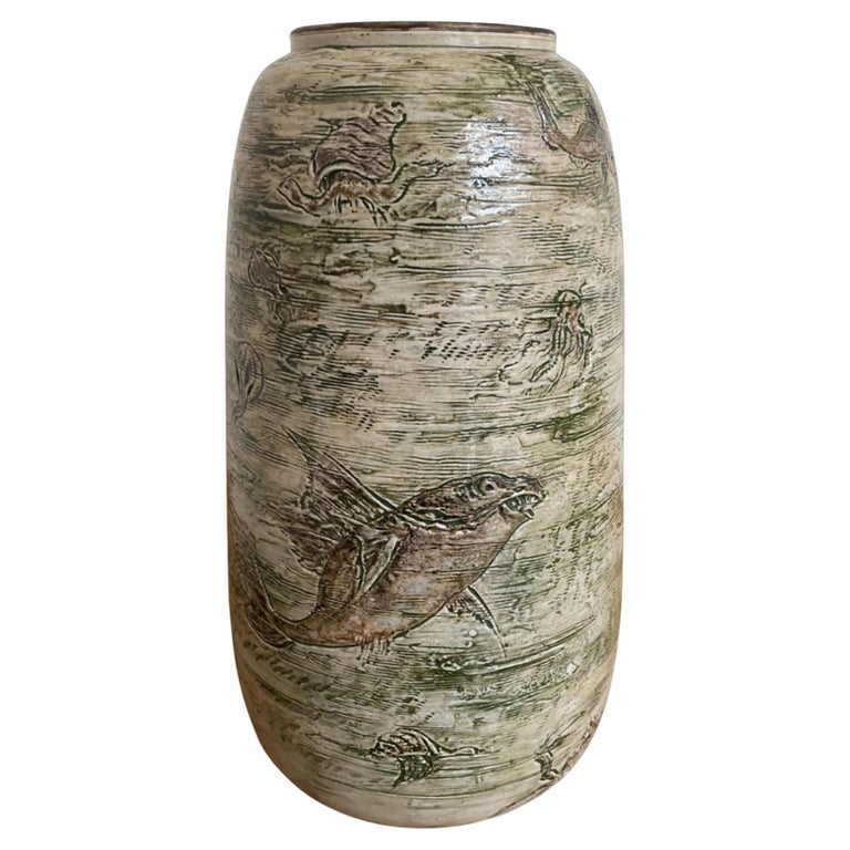 Martin Brothers Vase For Sale at 1stDibs