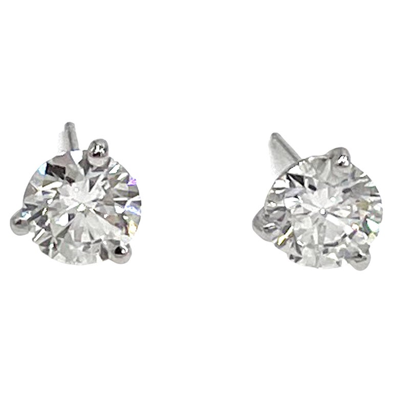 Martini Set Diamond Studs, Gia Certified 2.59 Carats For Sale at 1stDibs