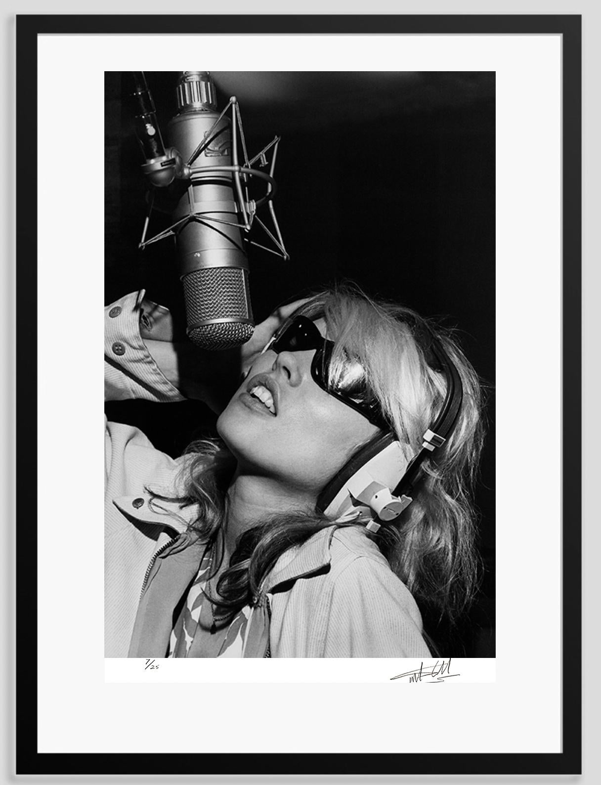 Martyn Goddard - Debbie Harry Recording 1978 (Framed) For Sale at 1stDibs