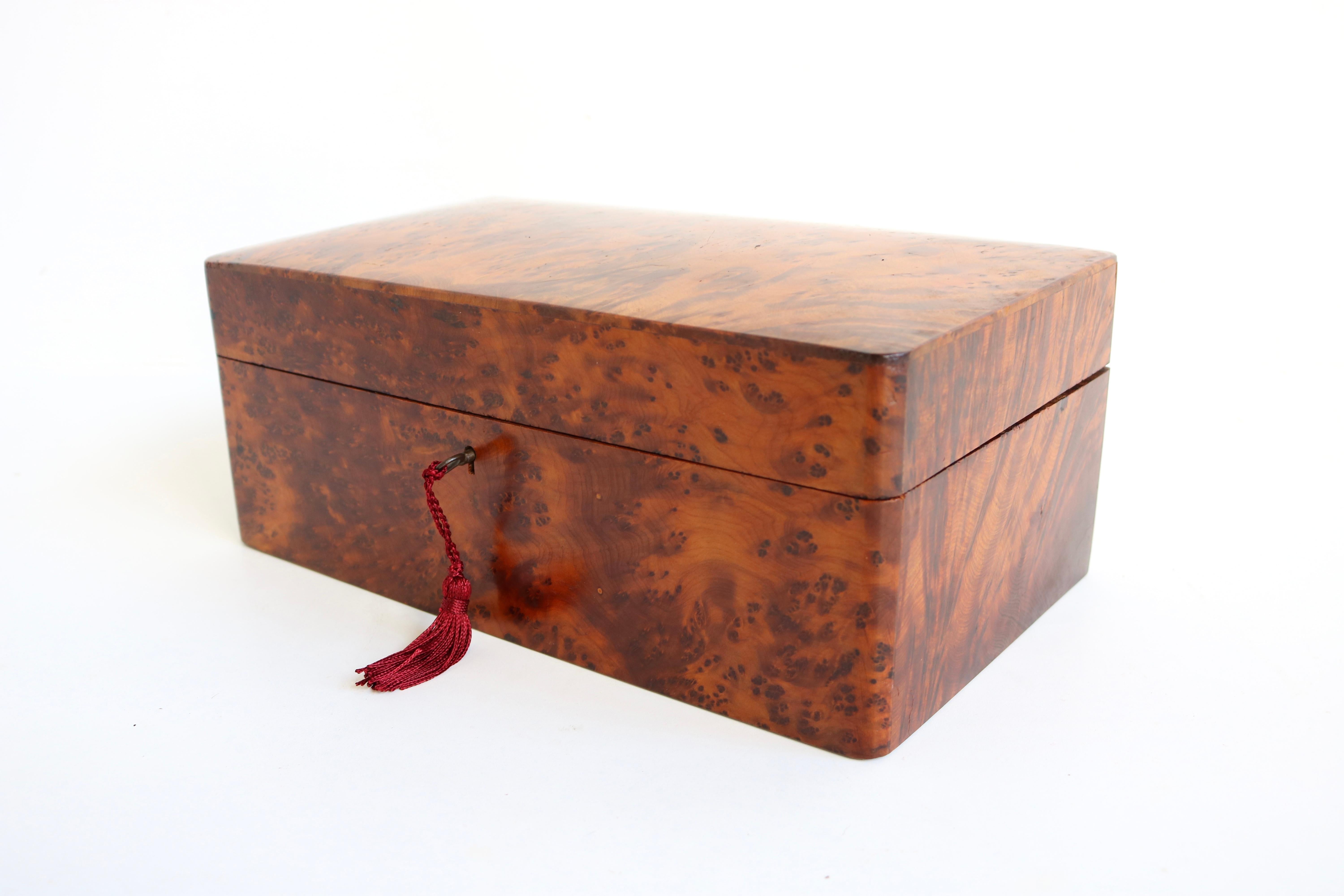 Quality Antique French Burl Thuya Jewelry Box, circa 1910 at 1stDibs