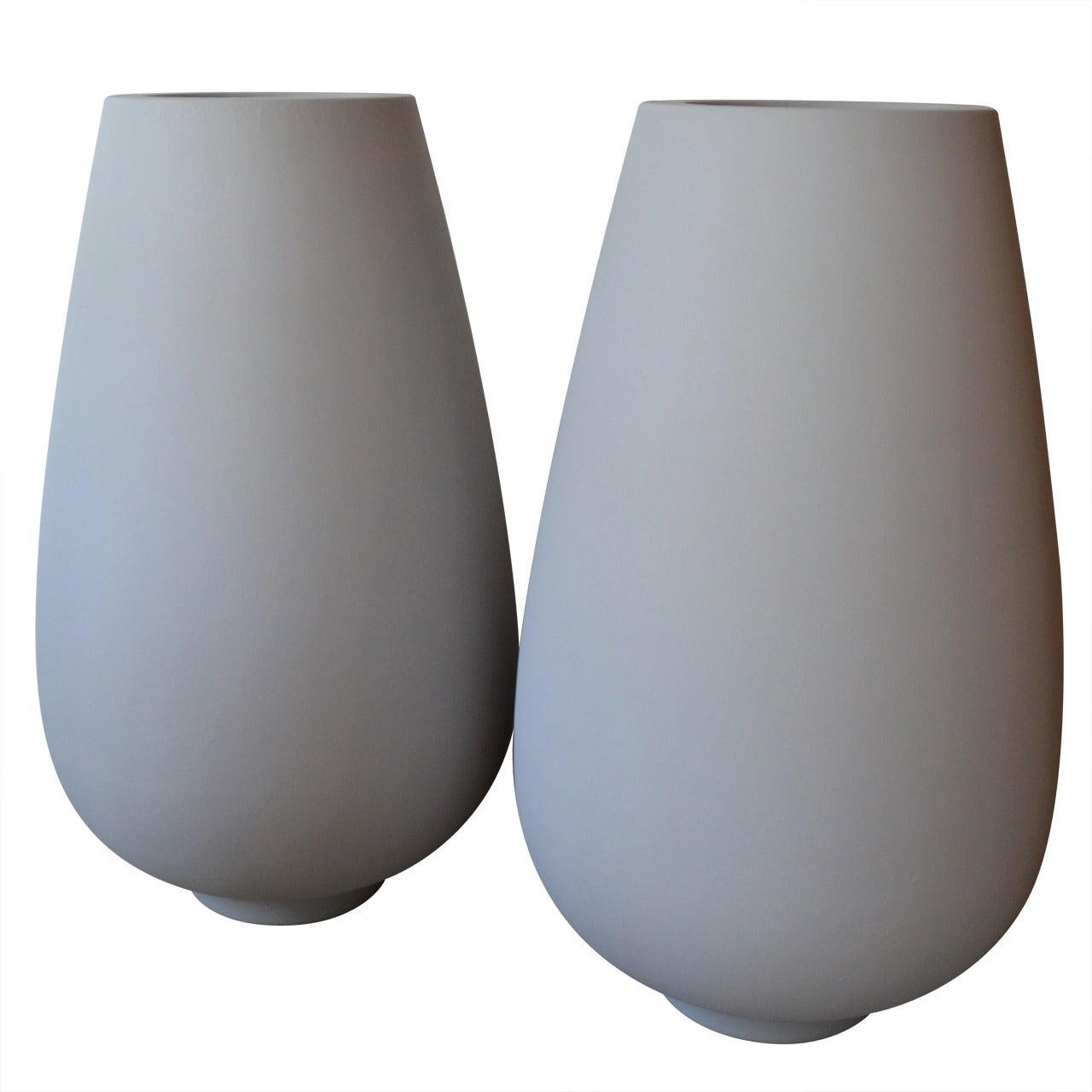 Massive Pair of Mid-Century Modern Light Gray Fiberglass Planters 40 ...
