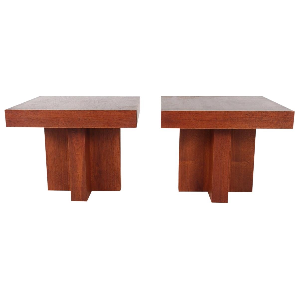 Modern Matching End Tables - 4 For Sale on 1stDibs