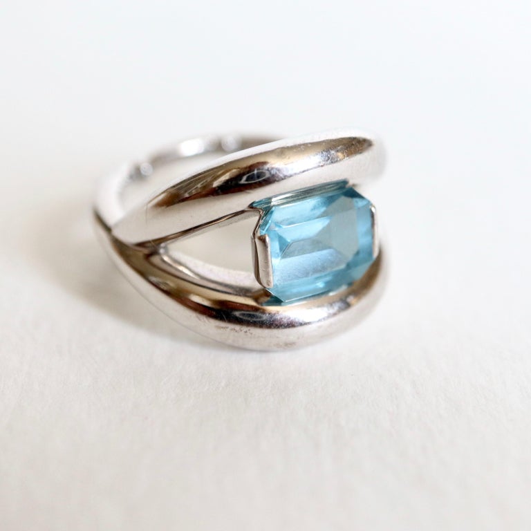 Mauboussin Ring in 18 Karat White Gold Setting an Aquamarine For Sale ...