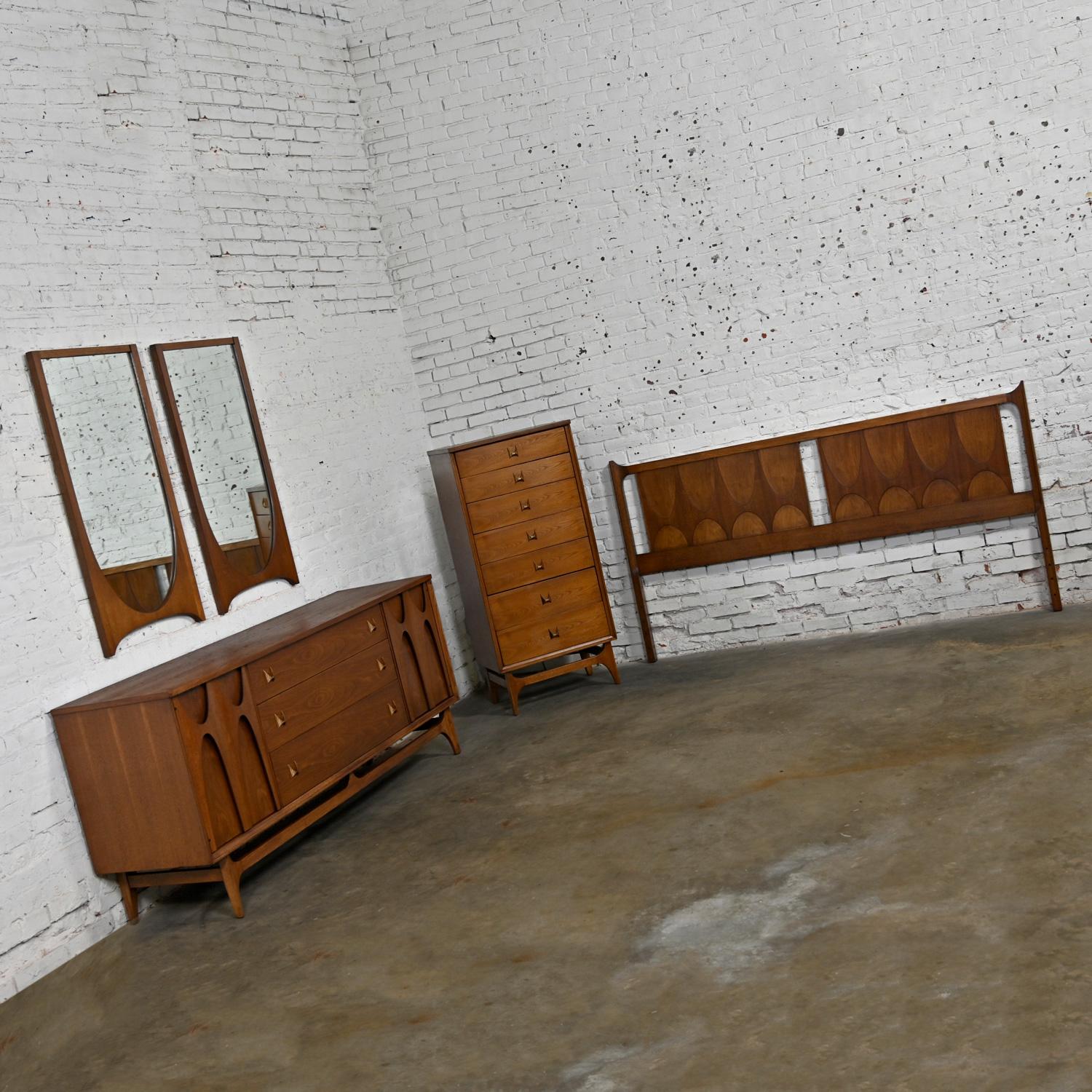 MCM Brutalist Brasilia Broyhill Premier Series 5 Piece Bedroom Set ...