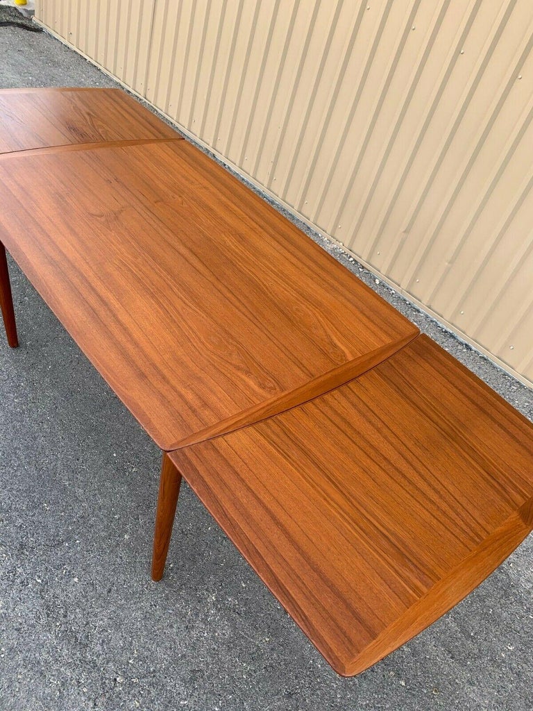 MCM Danish Mid-Century Modern Povl Dinesen Teak Expandable Dining Table ...