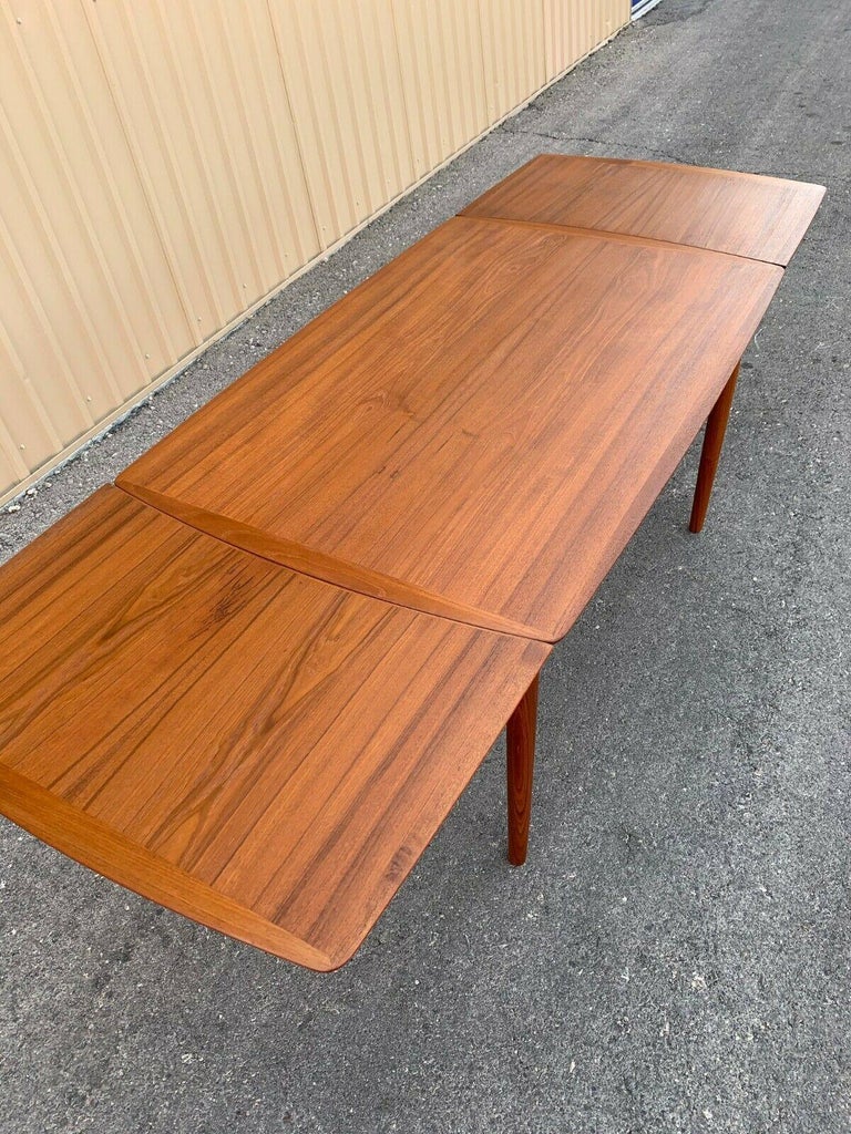 MCM Danish Mid-Century Modern Povl Dinesen Teak Expandable Dining Table ...