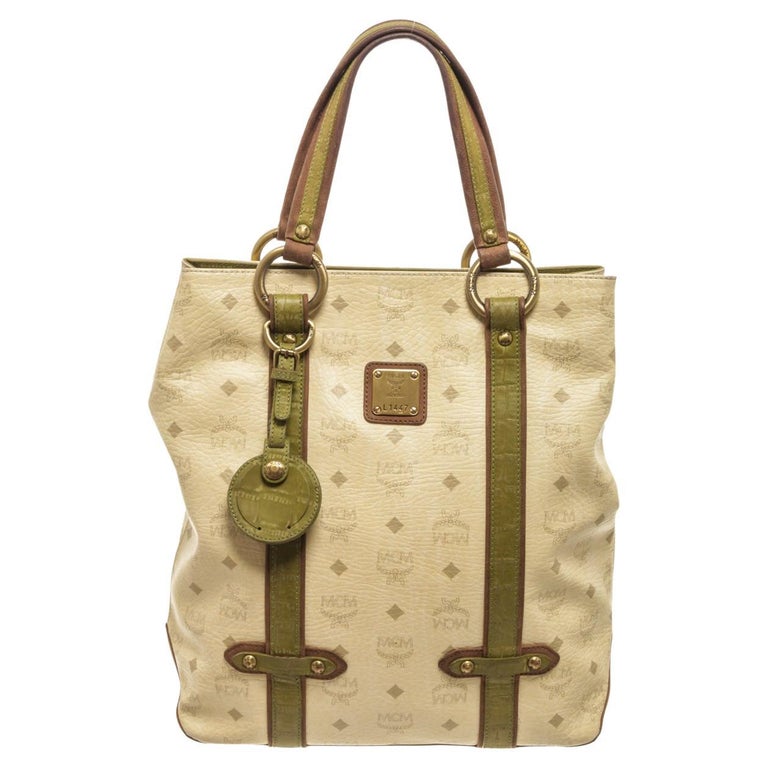 MCM Green Leather Shoulder Bag For Sale at 1stDibs