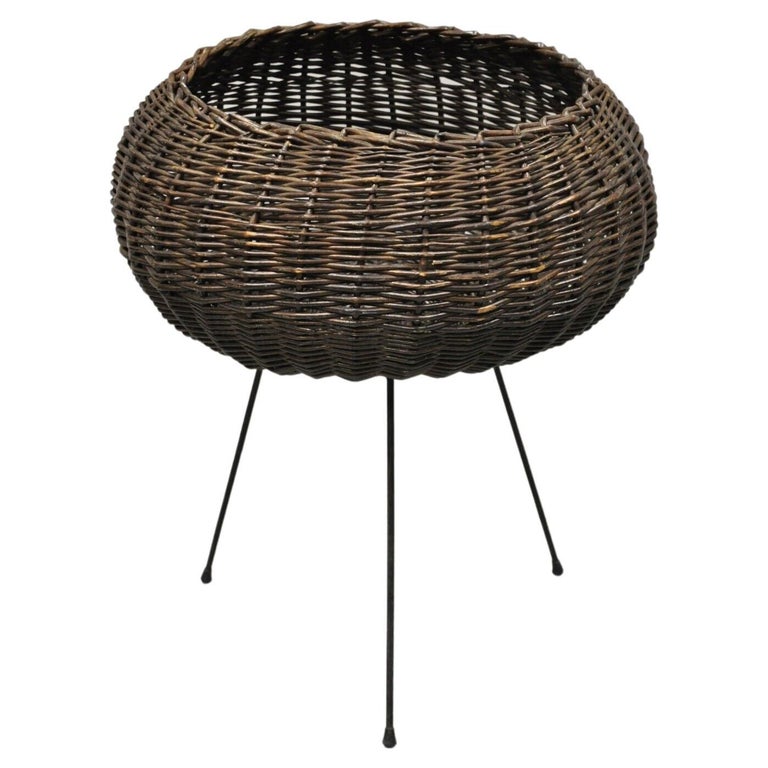 MCM Italian Round Wicker Rattan Wrought Iron Planter Stand Arthur ...