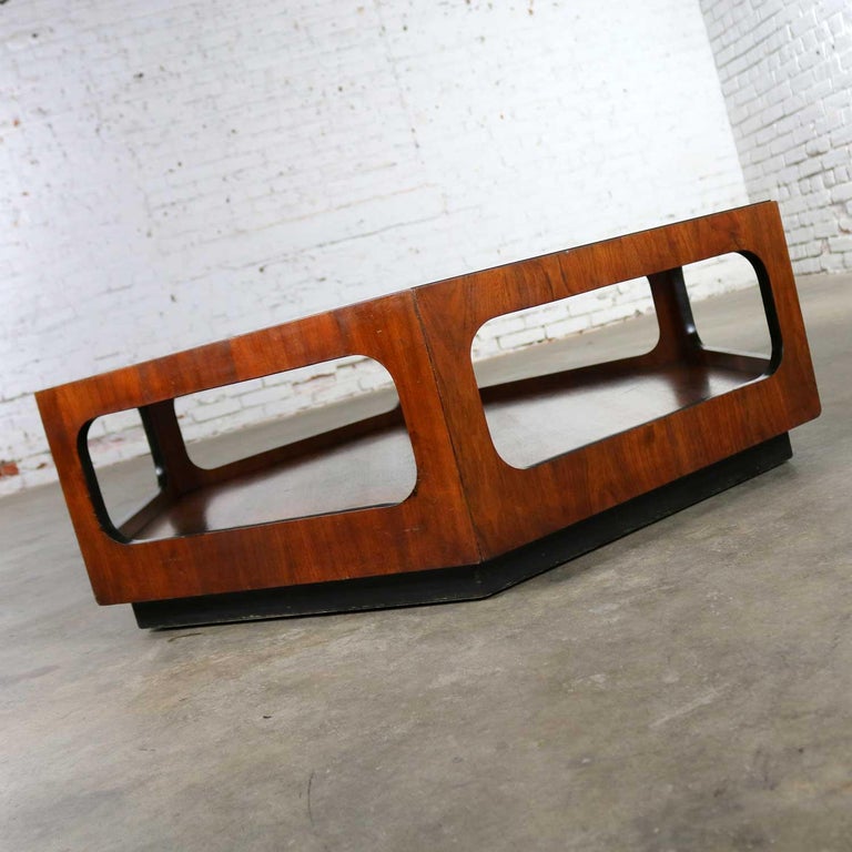 MCM Lane Alta Vista Hexagon Coffee Table Walnut and Smoked Glass Style ...