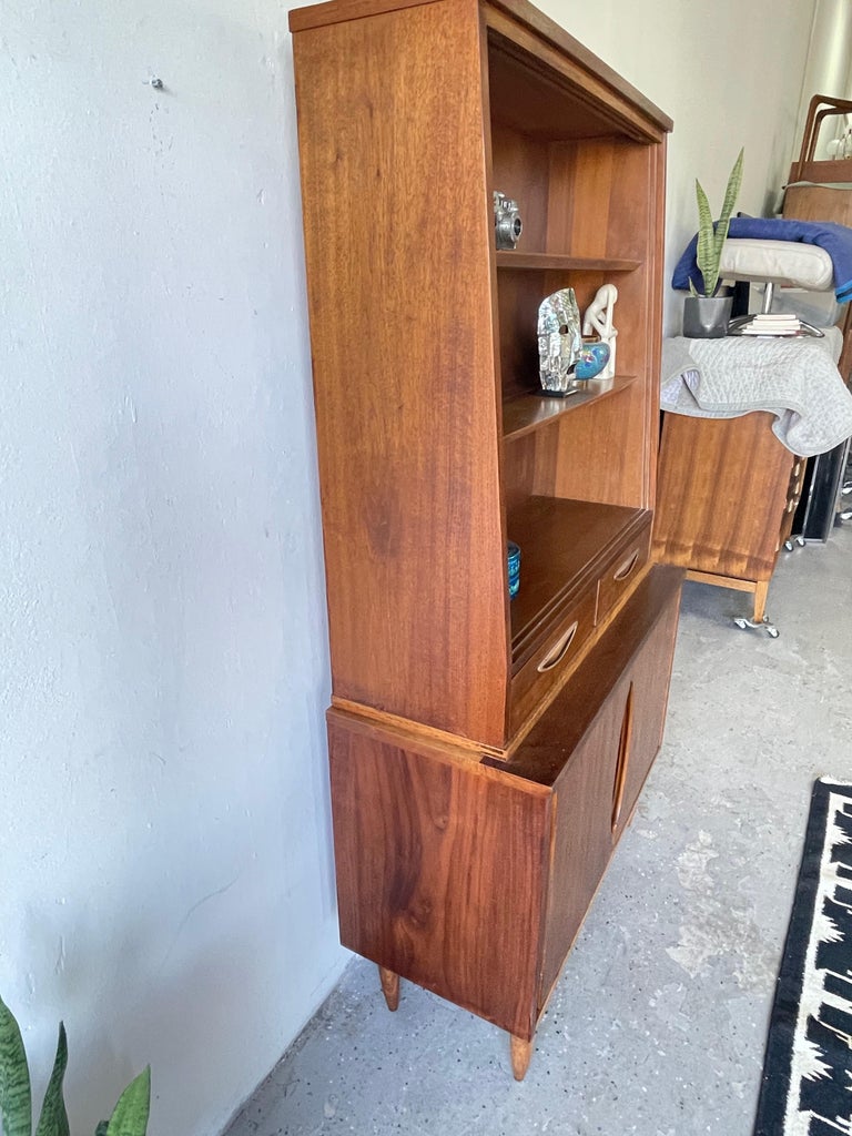 MCM Mid-Century Modern Hutch China Display Cabinet at 1stDibs | mcm ...