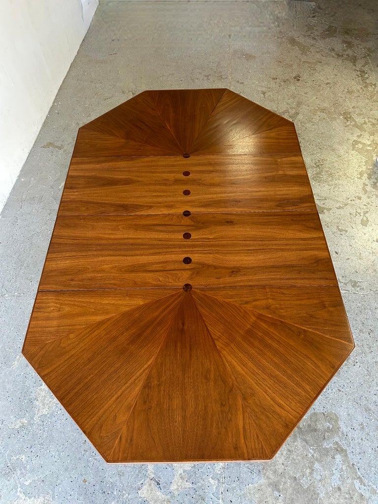 MCM Pedestal Masterpiece Walter Wabash Dining Table Inlaid Rosewood and ...