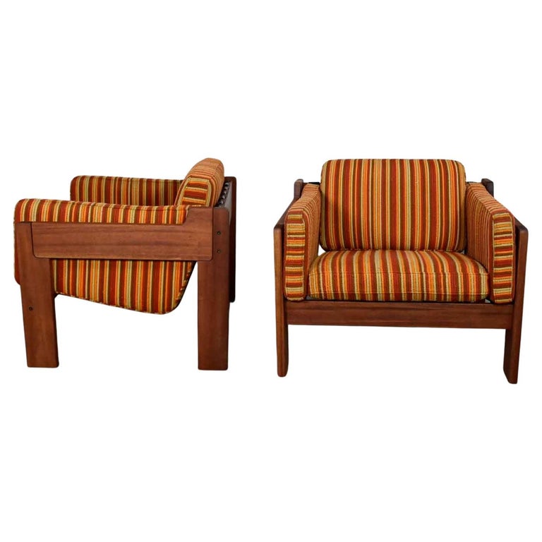 Fauteuils club à rayures orange en teck de style Tobia Scarpa ou Lou ...