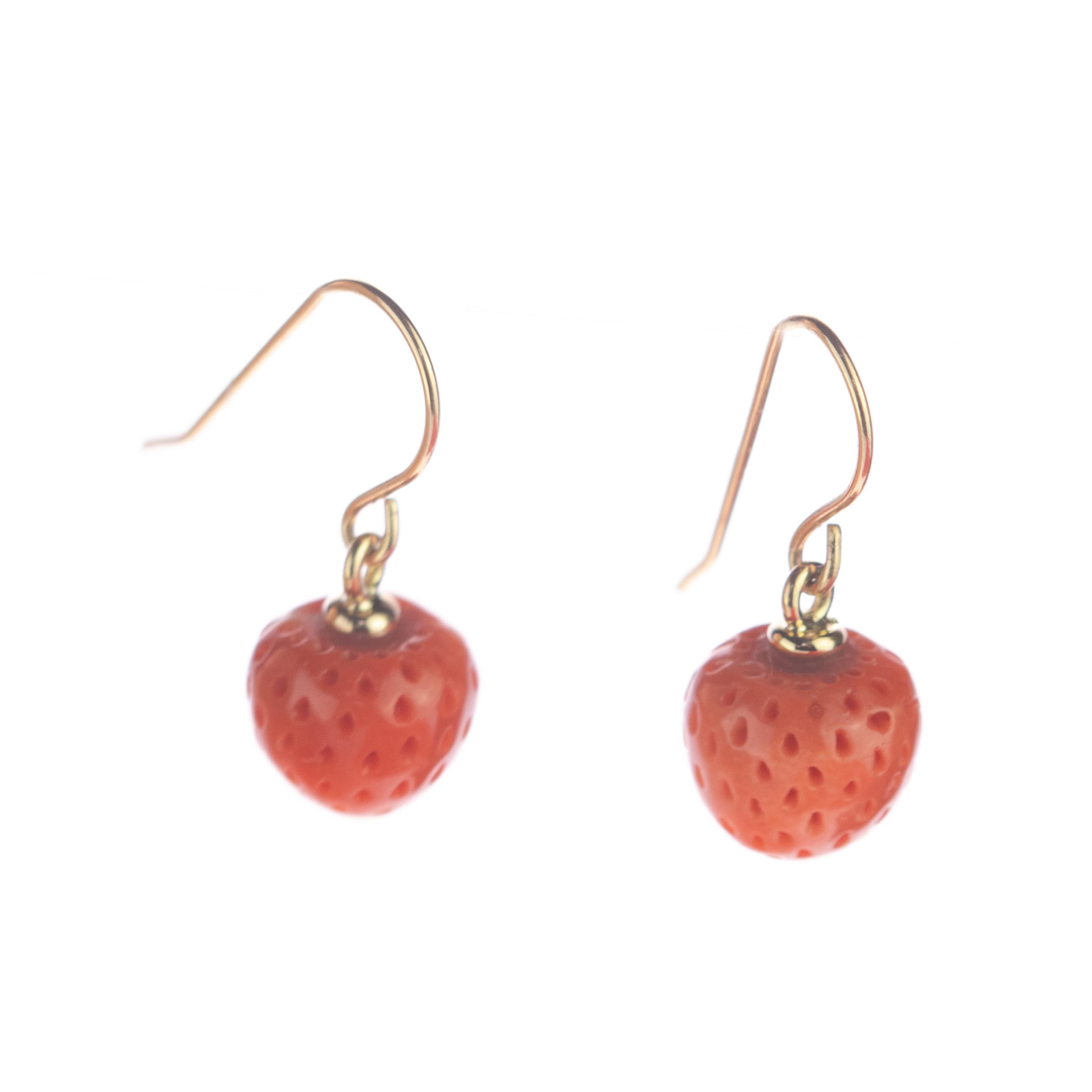 Mediterranean Coral Strawberry Apple 18 Karat Gold Drop Cocktail Chic ...