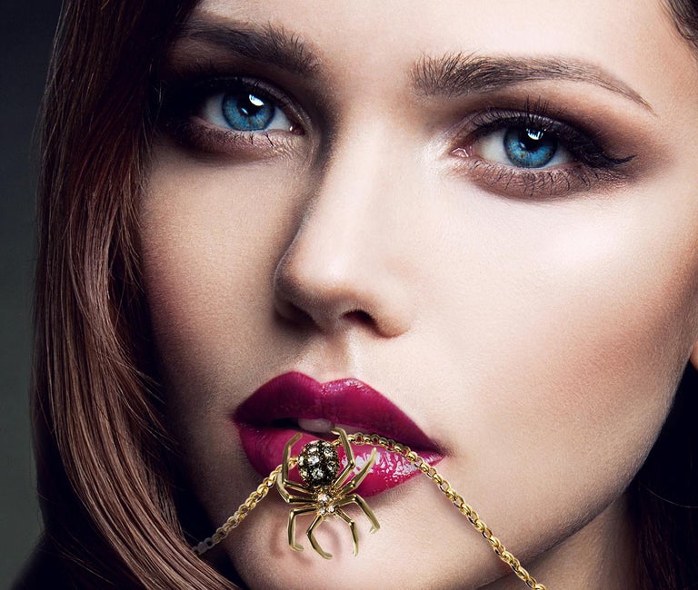 Medium Spider Pendant Yellow Gold Black Rhodium Diamonds For Sale at ...