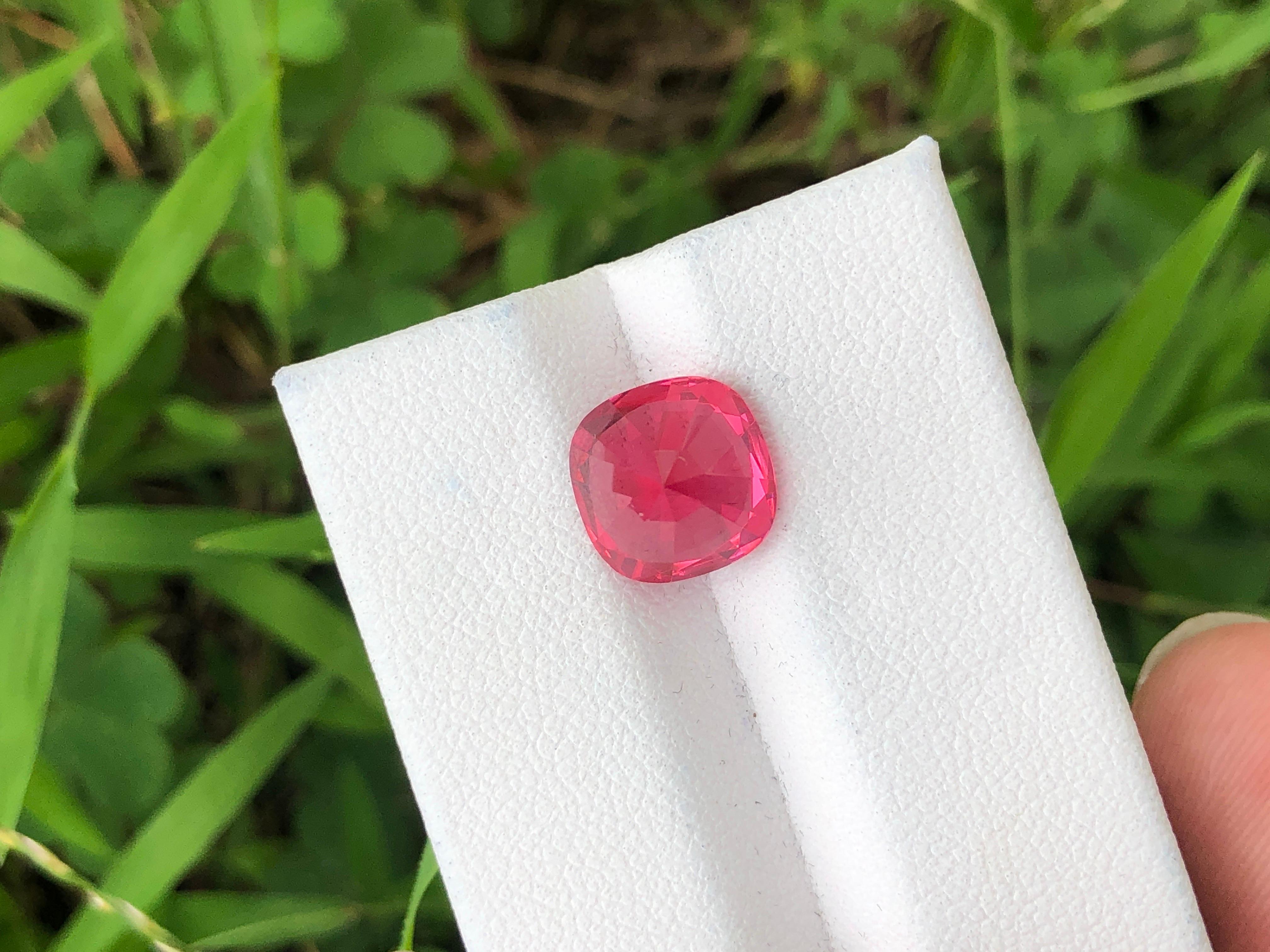 Mehengi Spinel 4.24 ct loupe clean GRS certified For Sale at 1stDibs