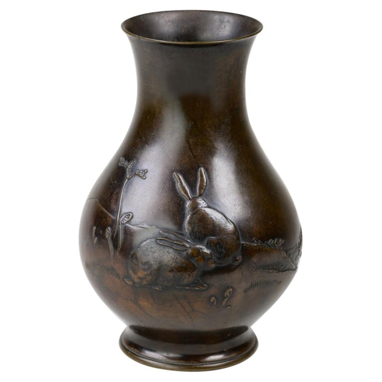 Meiji Period Bronze Vase with Rabbit Design For Sale at 1stDibs