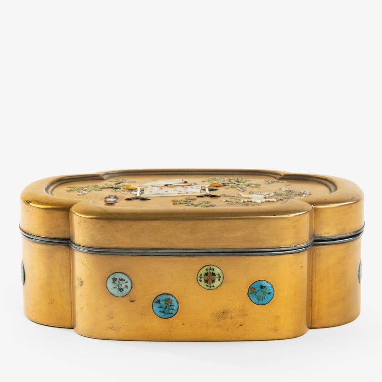 Meiji Period Shibayama and Gold Lacquer Box at 1stDibs