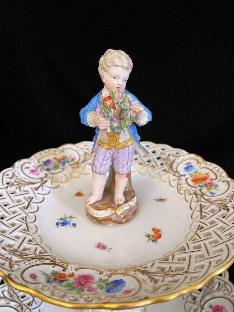 Meissen Centerpiece / Etagere with Figurine, 1880 For Sale at 1stDibs