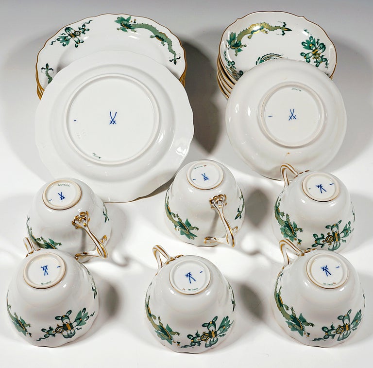Meissen Coffee Set For 6 Persons Rich Dragon Green and Gold, 20th Century For Sale at 1stDibs