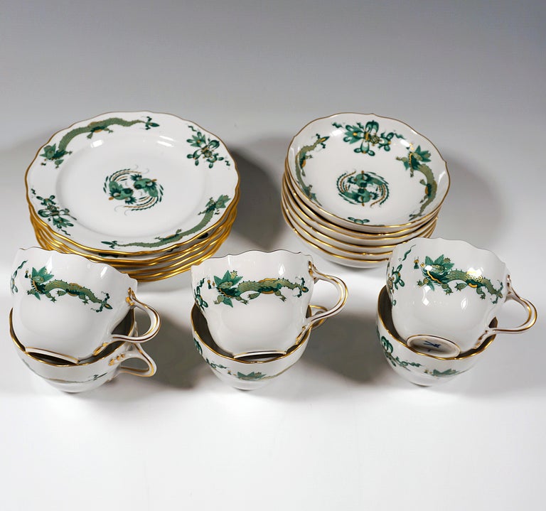 Meissen Coffee Set For 6 Persons Rich Dragon Green and Gold, 20th Century For Sale at 1stDibs