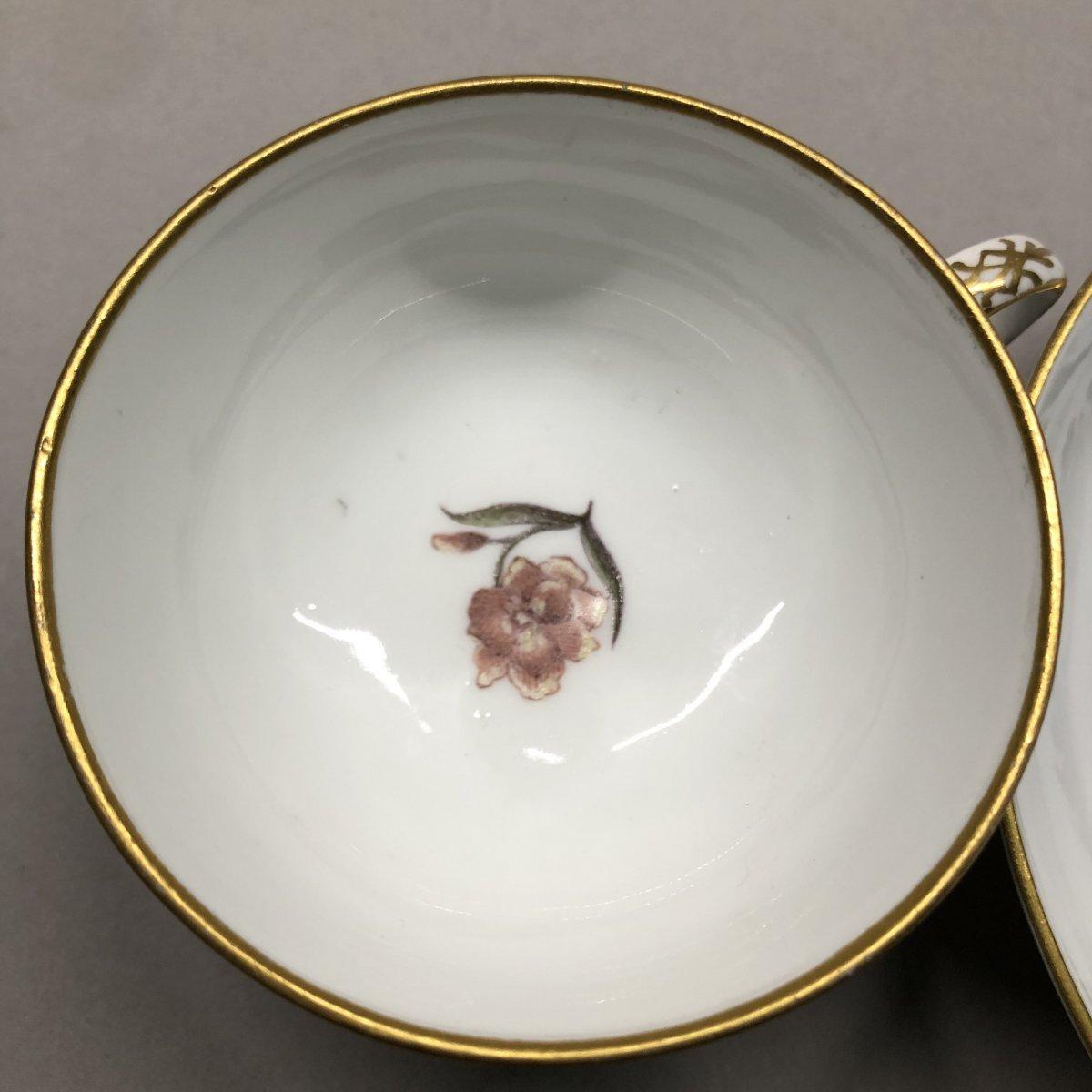 Meissen Porcelain Cup, 18th Century For Sale at 1stDibs
