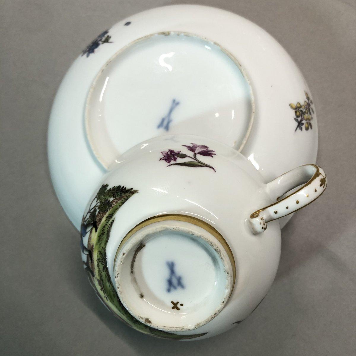 Meissen Porcelain Cup, 18th Century For Sale at 1stDibs