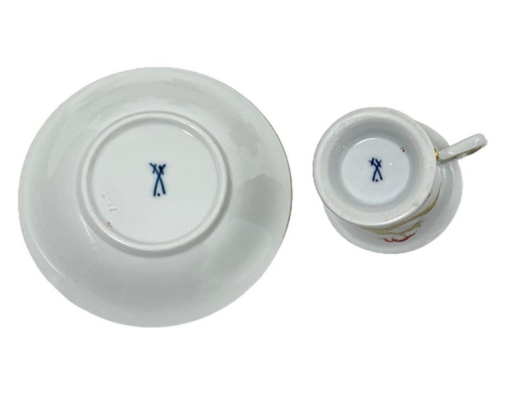 Meissen Porcelain Cups and Saucers with the "Ming Dragon" Motif at 1stDibs