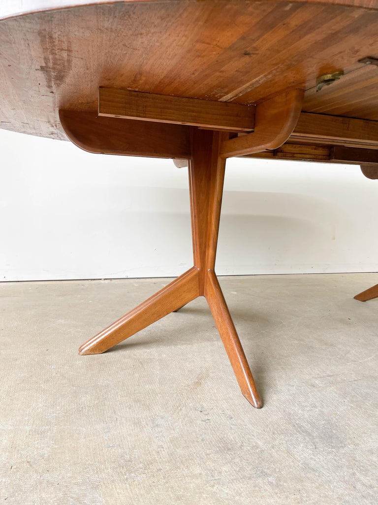 Mel Smiley Large Vintage Expanding Table For Sale at 1stDibs