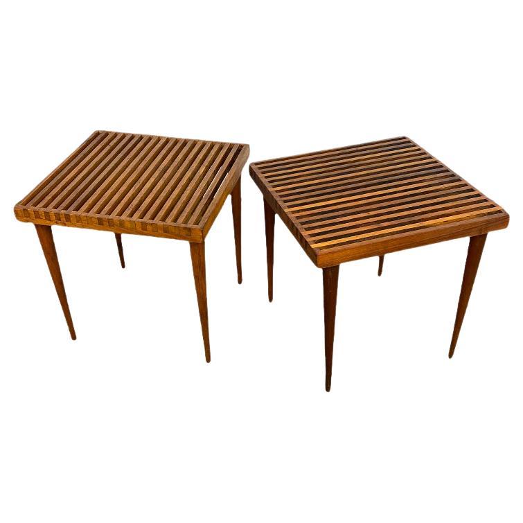 Walnut End Table For Sale at 1stDibs