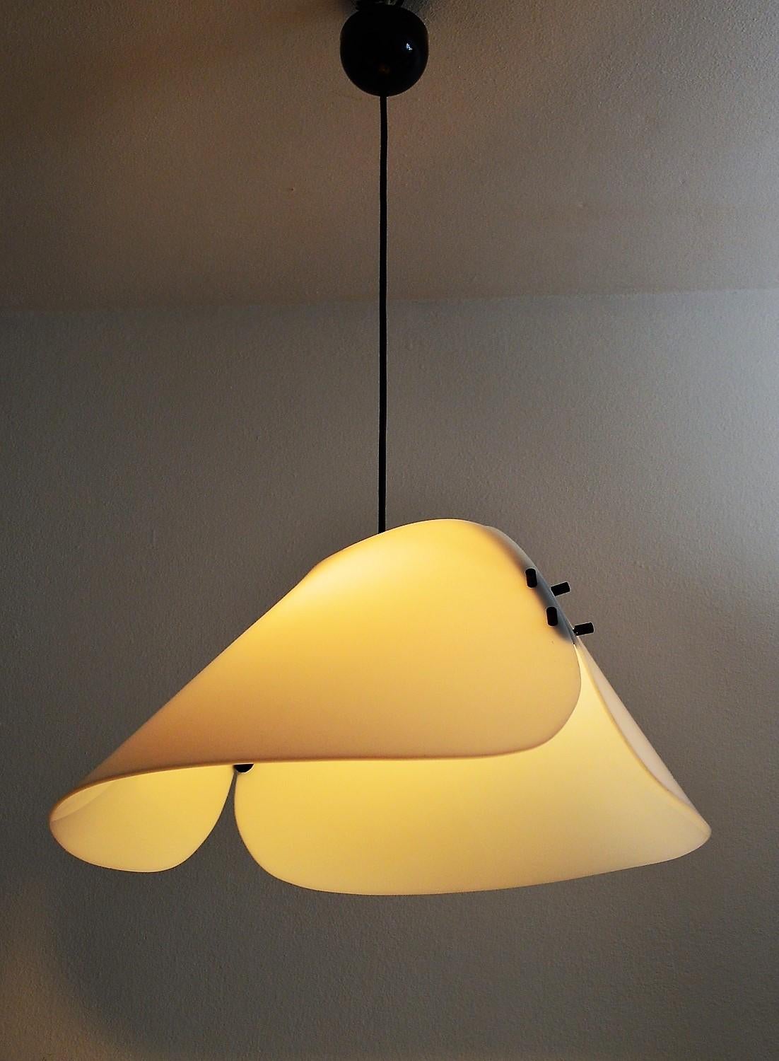 Melilla Pendant Lamp by Vico Magistretti in Plexiglass, Made in Italy ...