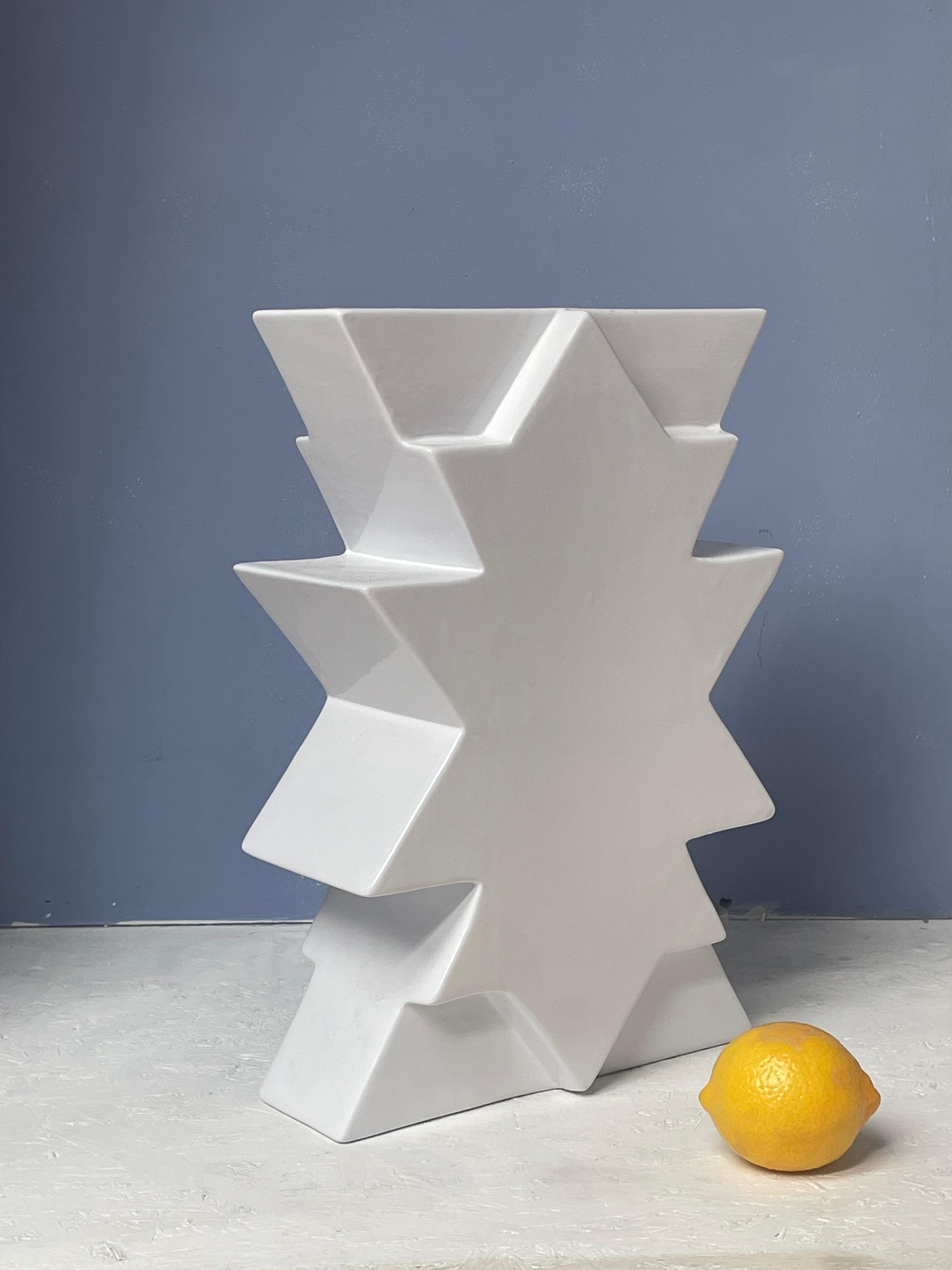 Memphis Milano Vase Ilios by Luciano Florio Paccagnella, 1990s For Sale ...