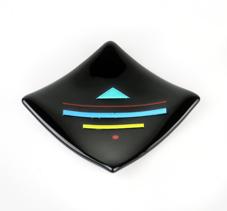 Memphis Style Black Art Glass Dish For Sale at 1stDibs