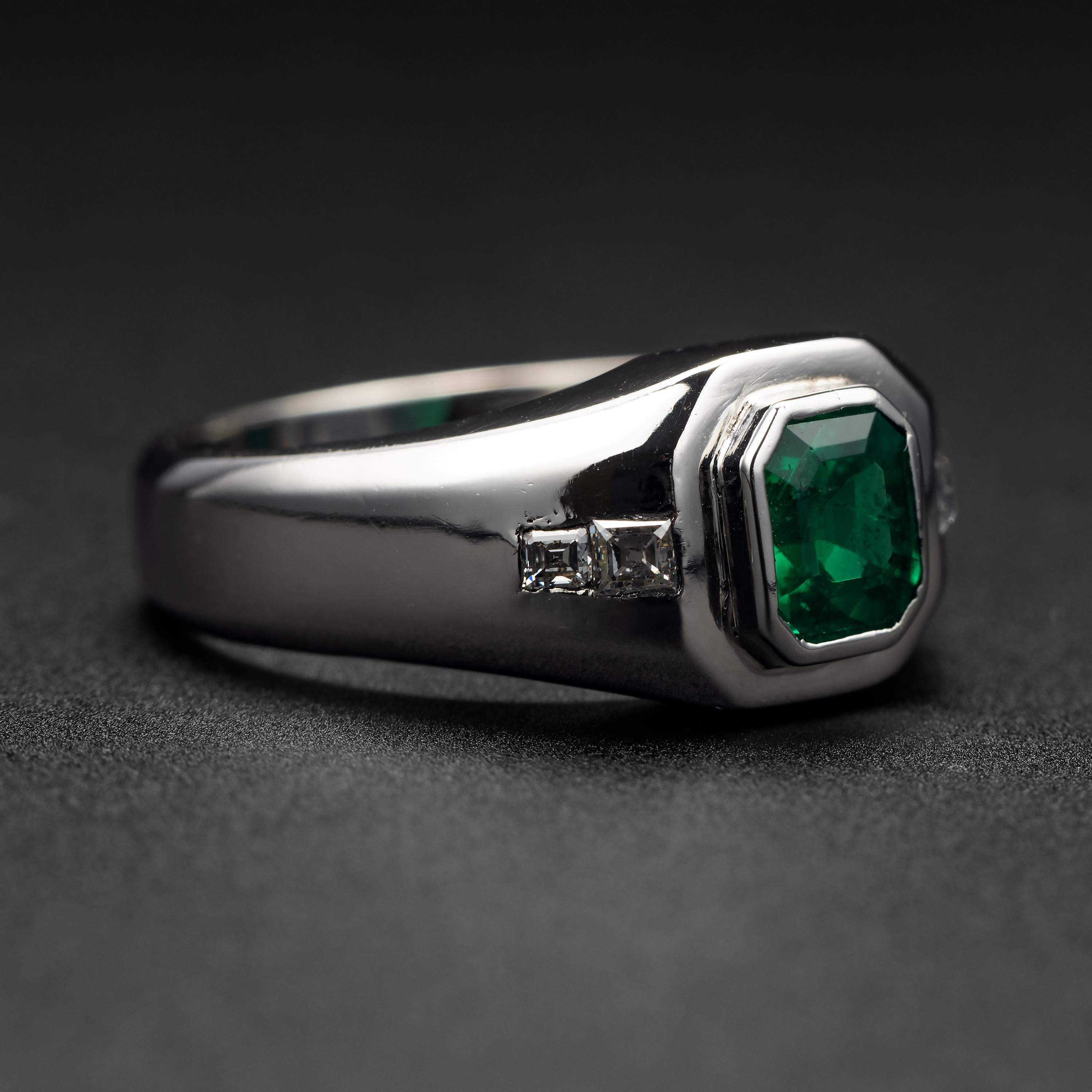 Men's Emerald Ring with Diamonds in Platinum For Sale at 1stDibs ...
