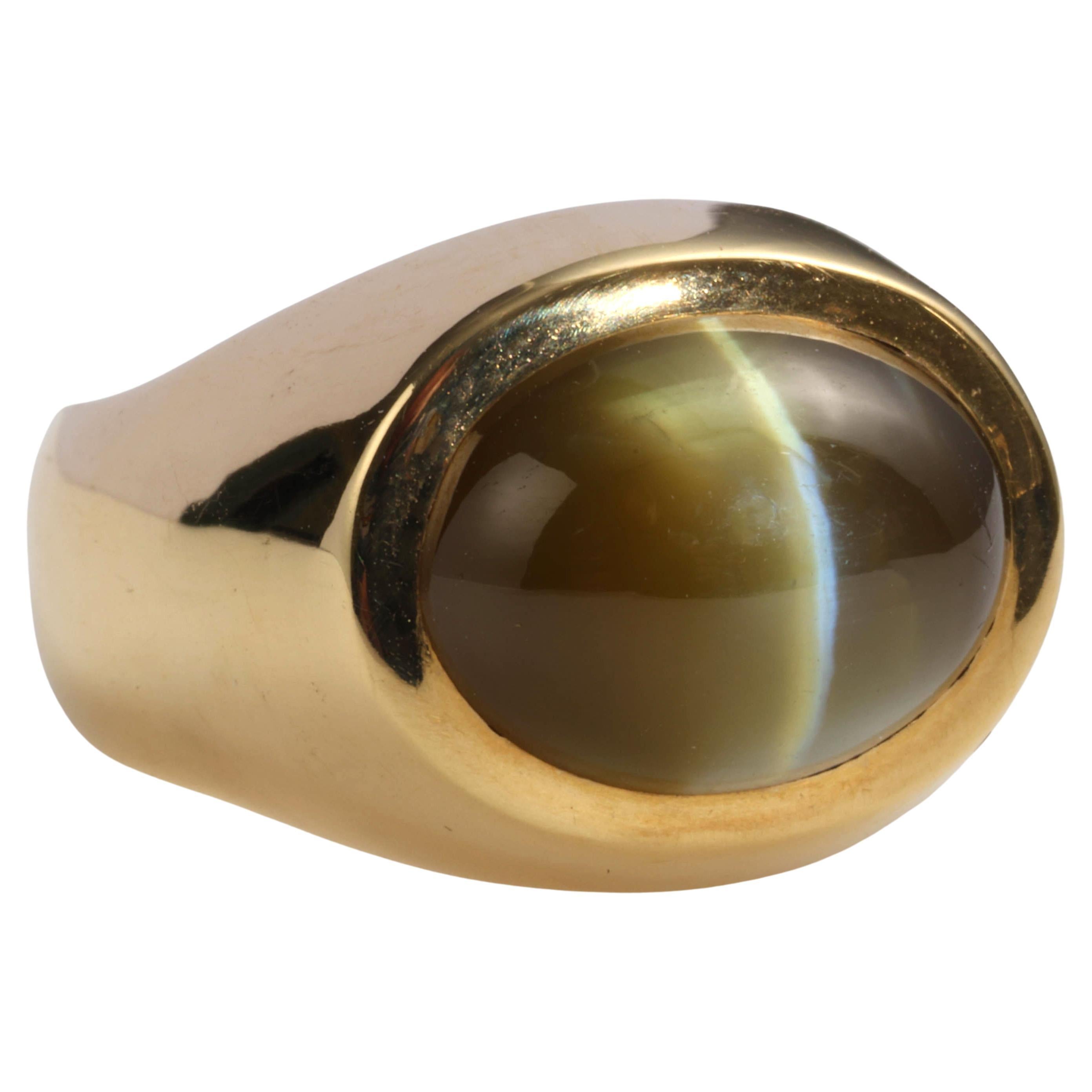 17 Carat Chrysoberyl Cat's Eye Men's Yellow Gold Ring For Sale at ...