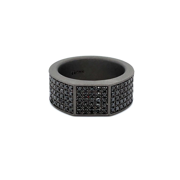 Men's Titanium 18 Karat Round Black Diamond Band Ring For Sale at 1stDibs