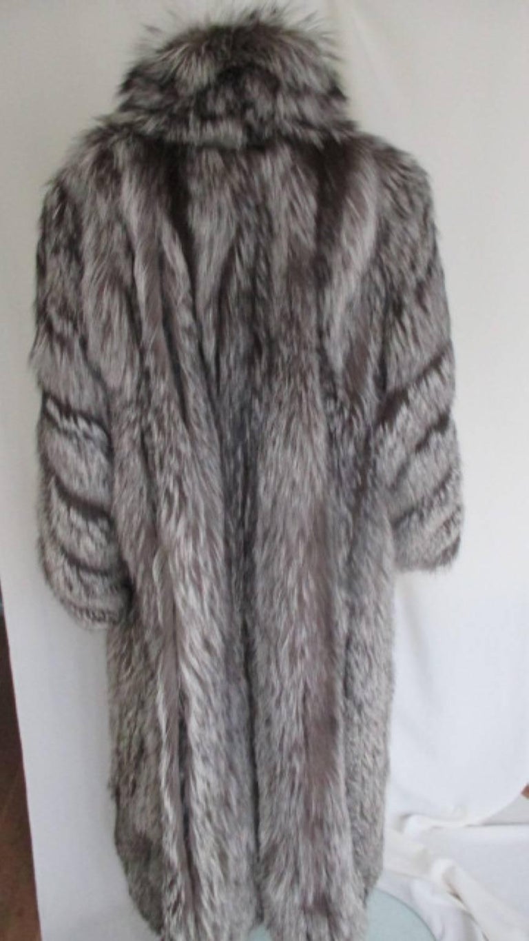 Men's or Women's Long Silver Fox Fur Coat at 1stDibs | men in silver ...