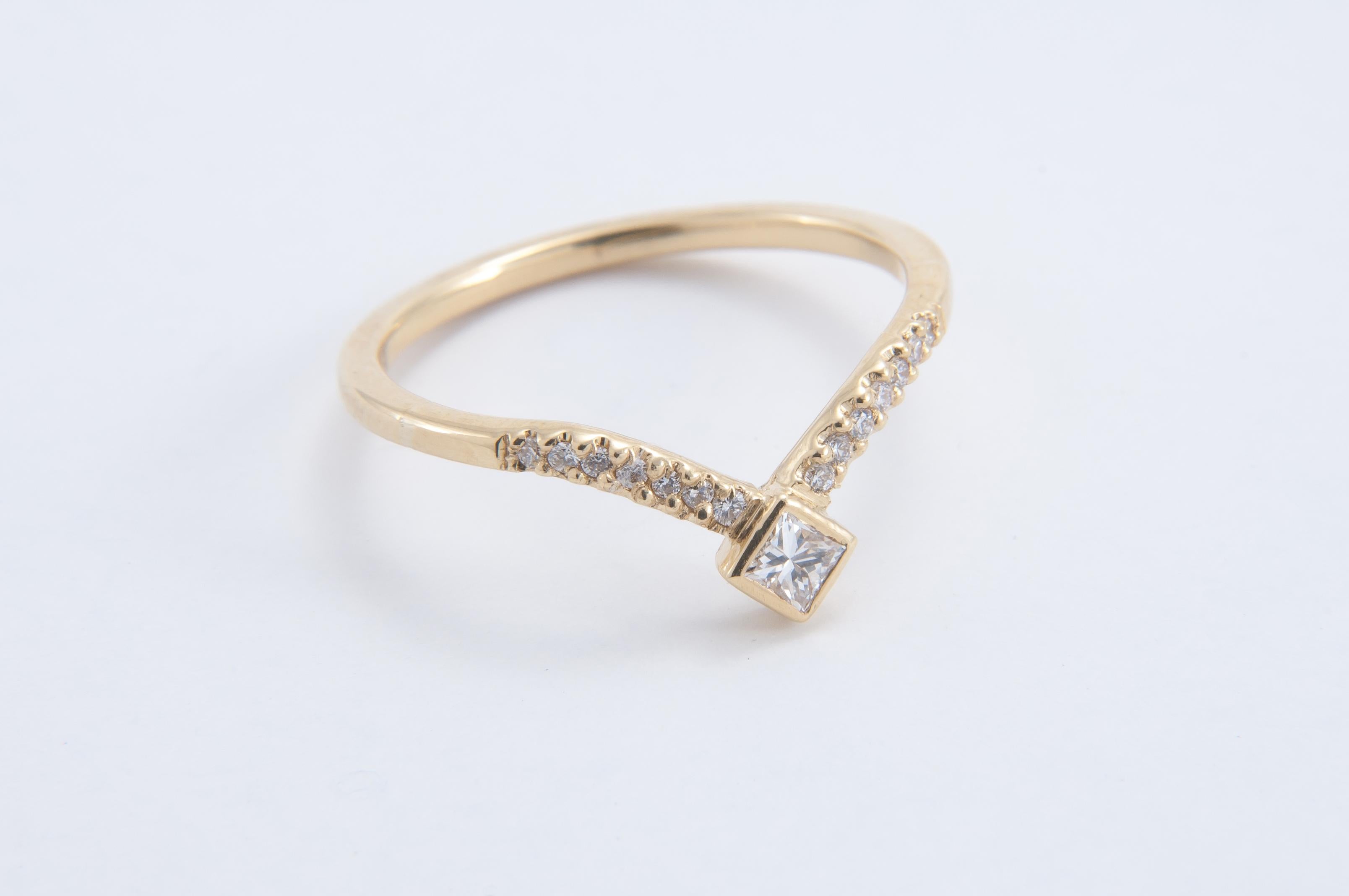 Meridian Diamond V Band For Sale at 1stDibs | wedding bands meridian id ...
