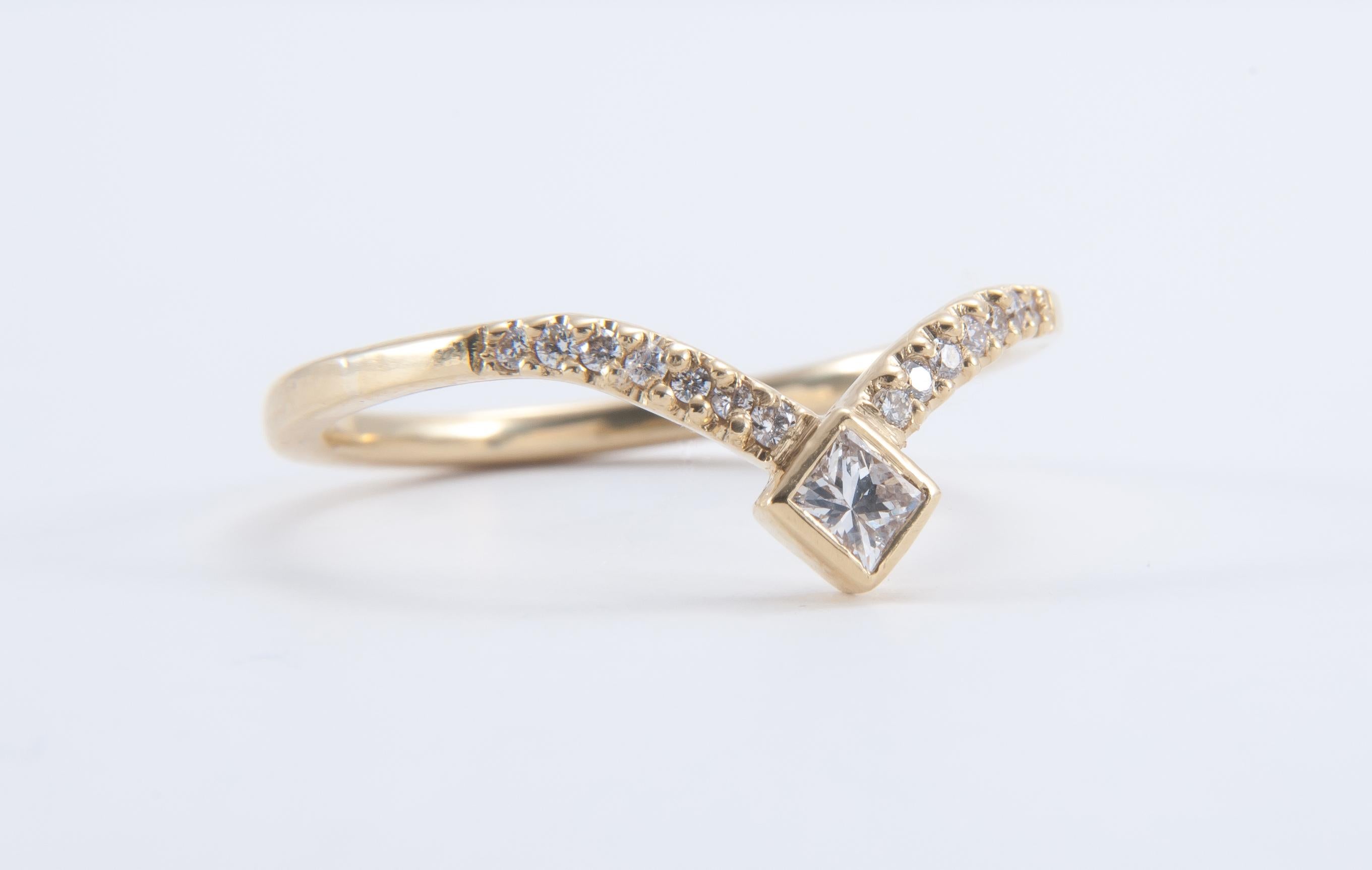 Meridian Diamond V Band For Sale at 1stDibs | wedding bands meridian id ...