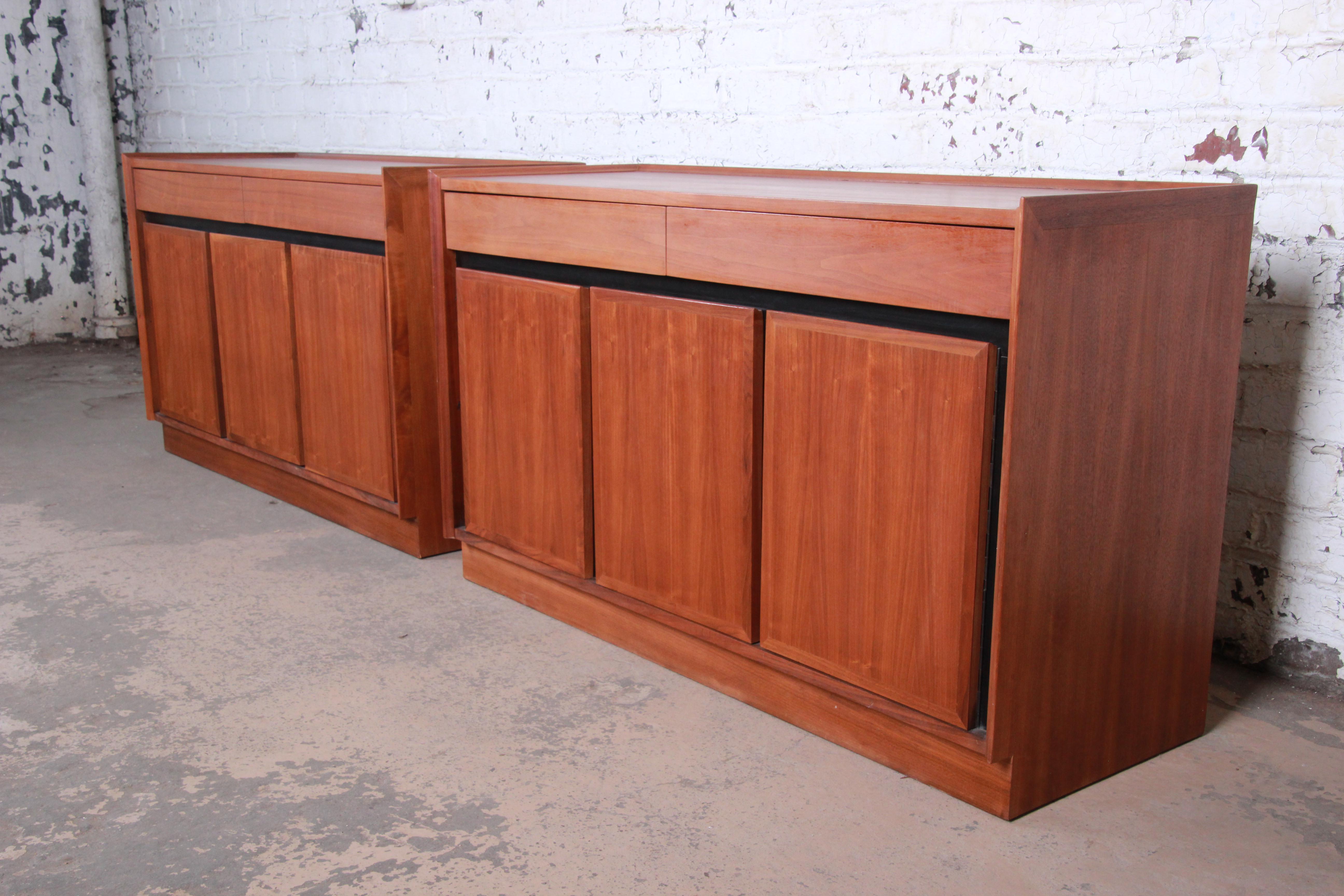 Merton Gershun for Dillingham Midcentury Walnut Sideboard Credenzas ...
