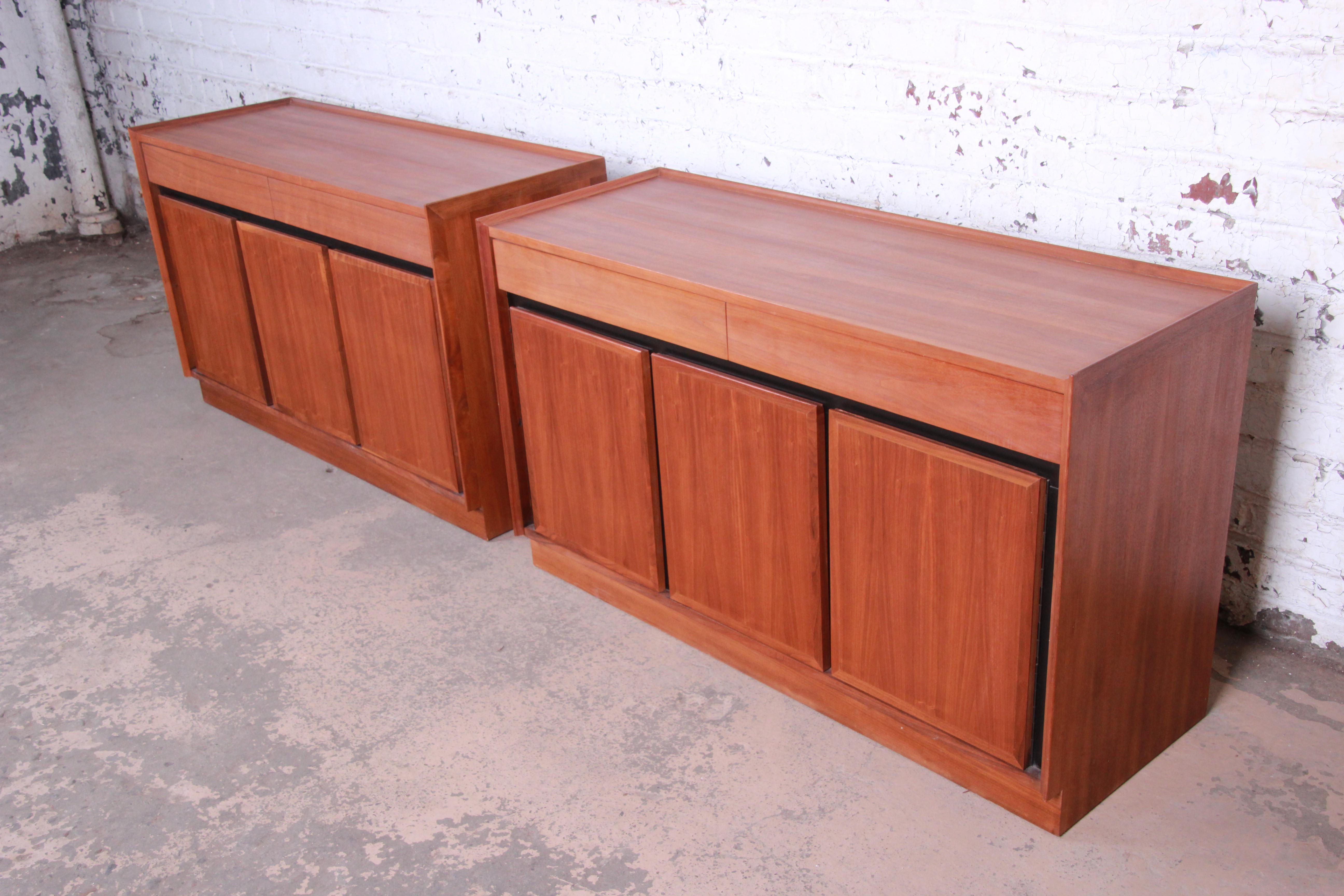 Merton Gershun for Dillingham Midcentury Walnut Sideboard Credenzas ...