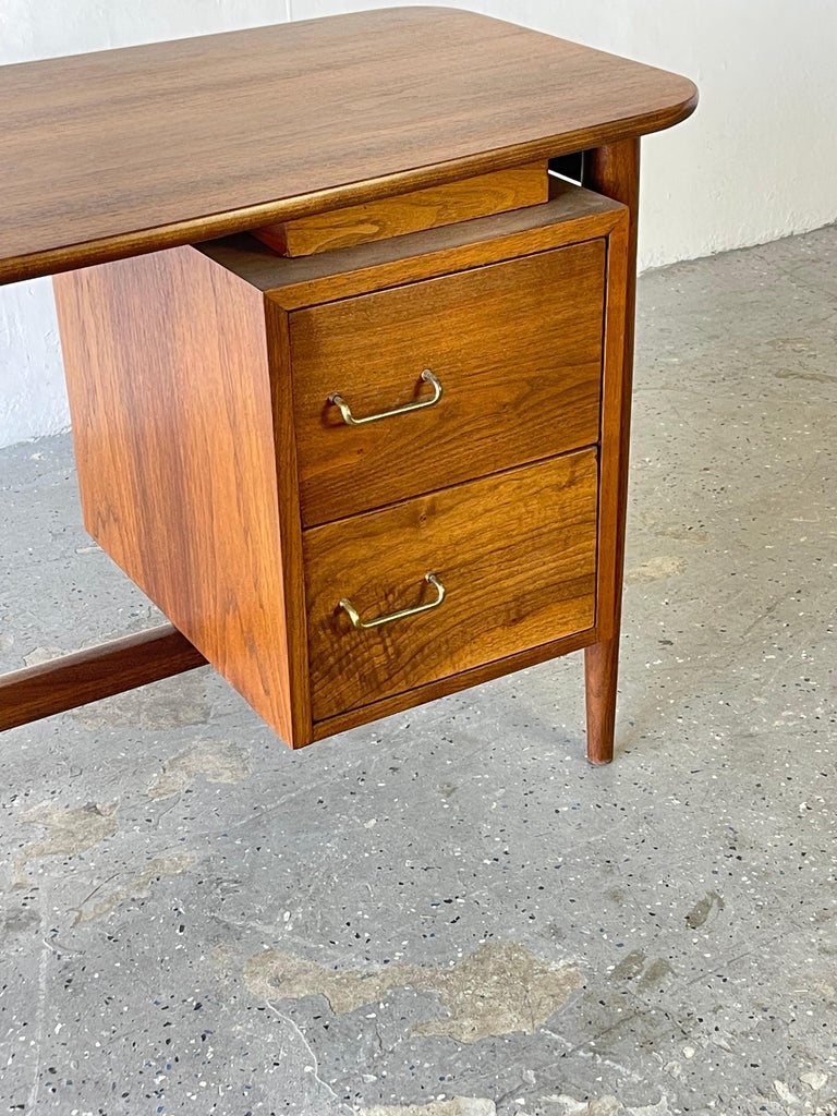 Merton Gershun Mid-Century Modern Desk for American of Martinsville ...
