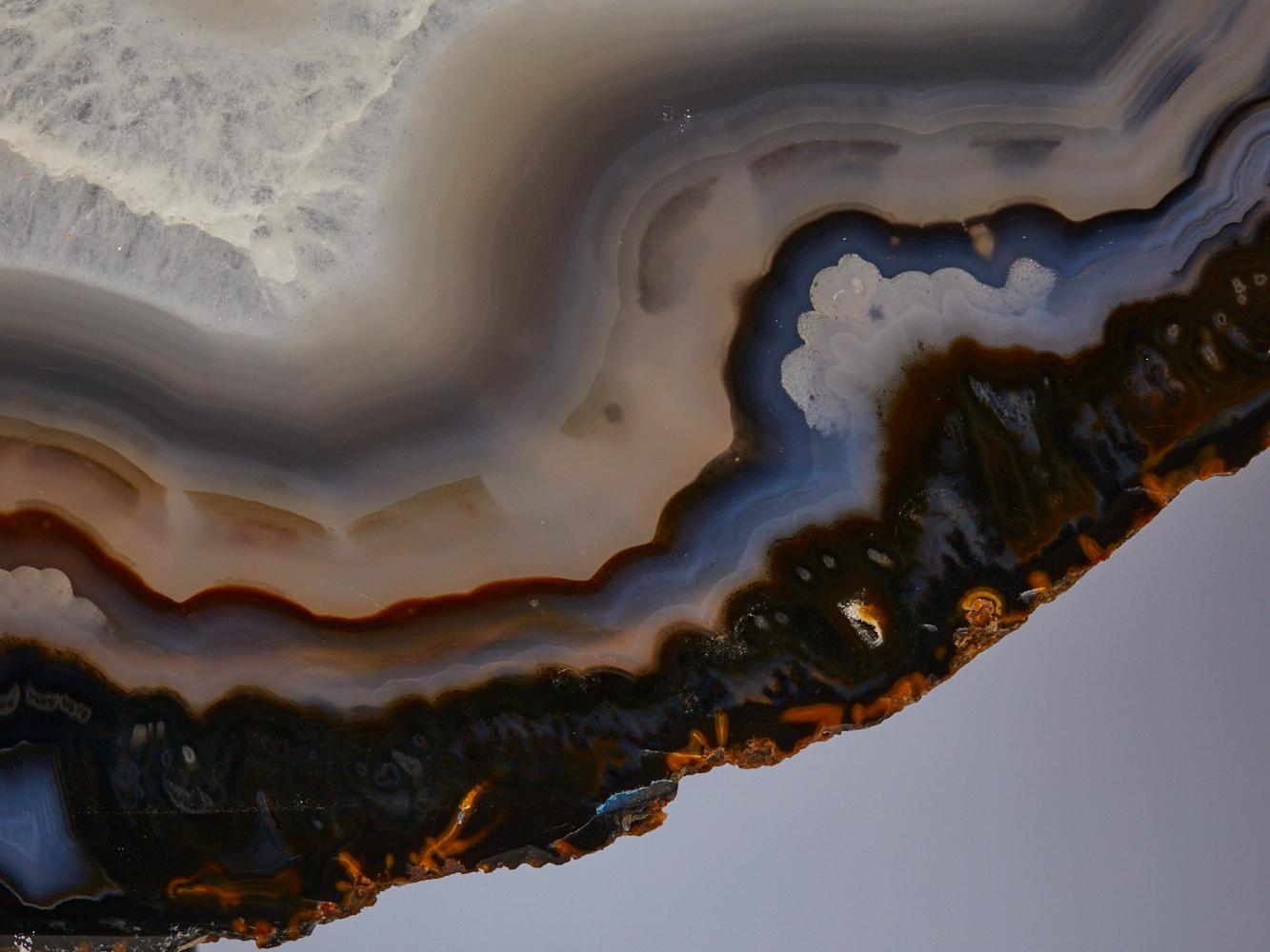 Mesmerizing Agate with White Quartz For Sale at 1stDibs