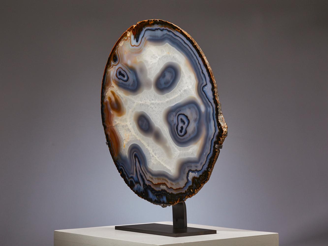 Mesmerizing Agate with White Quartz For Sale at 1stDibs