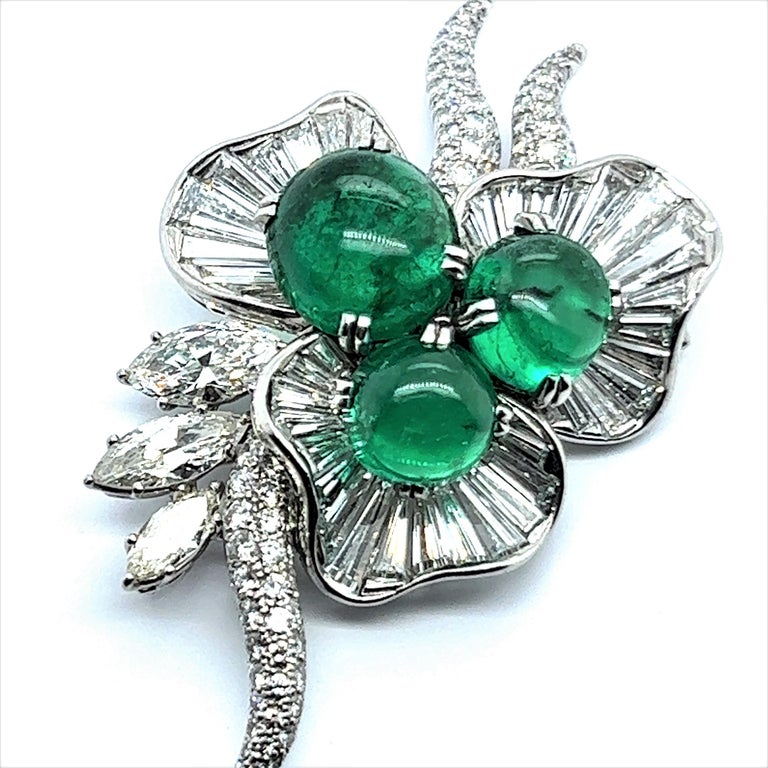 Mesmerizing Colombian Emerald Brooch with Diamonds in Platinum For Sale ...