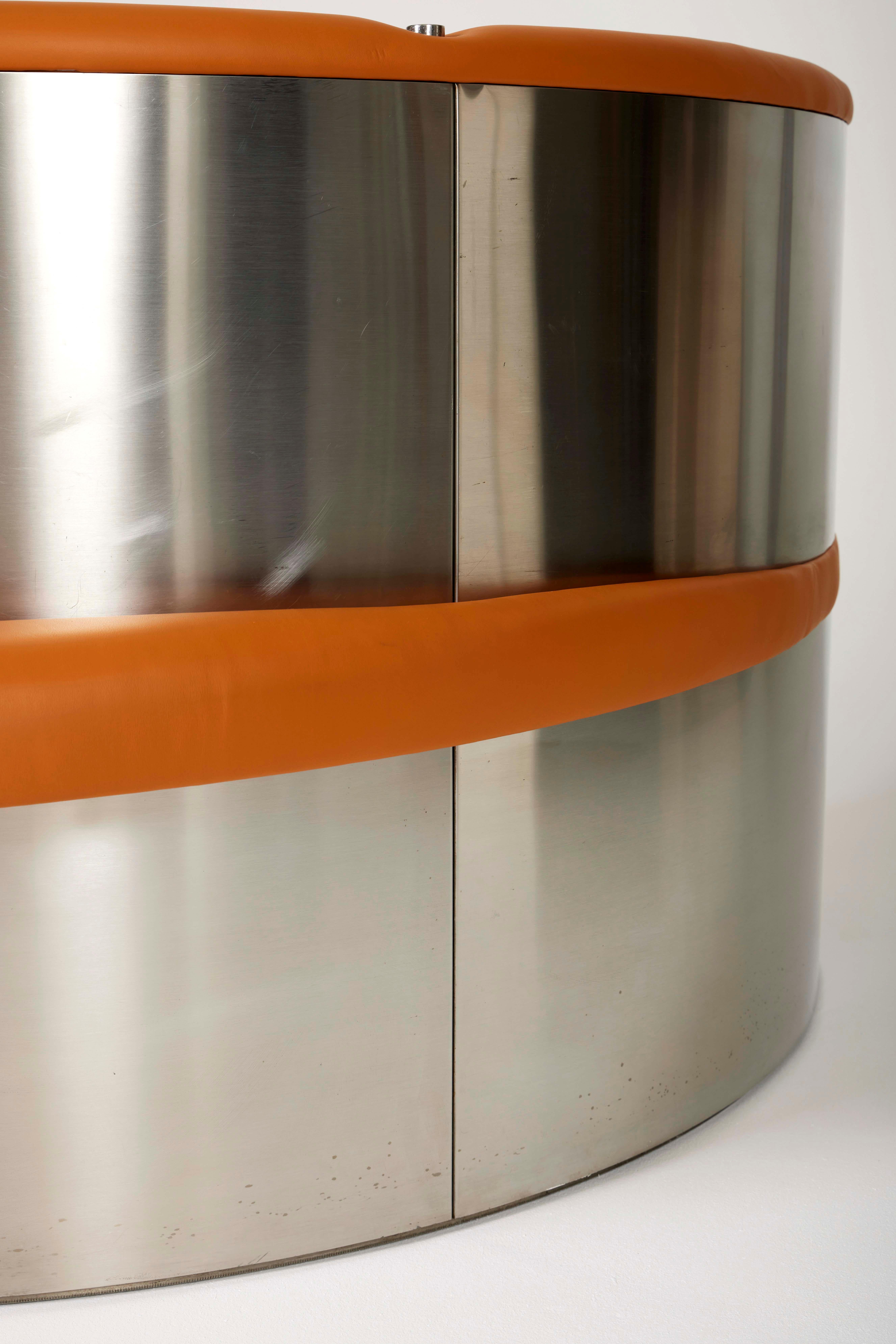 Metal and leather bench by Mario Cecchi, 1970s For Sale at 1stDibs