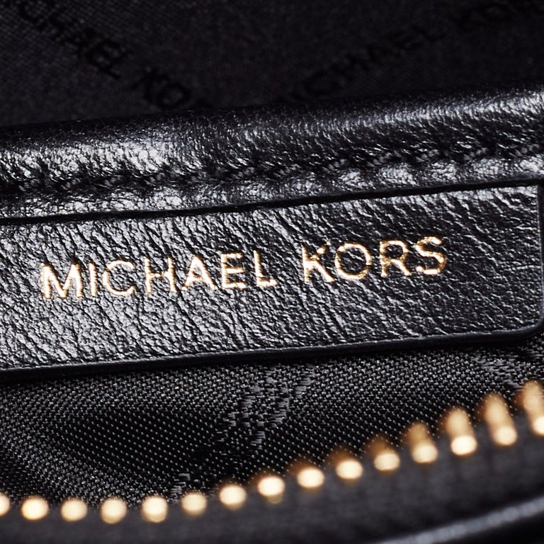 Michael Kors Black Quilted Leather Jet Set Charm Crossbody Bag For Sale ...