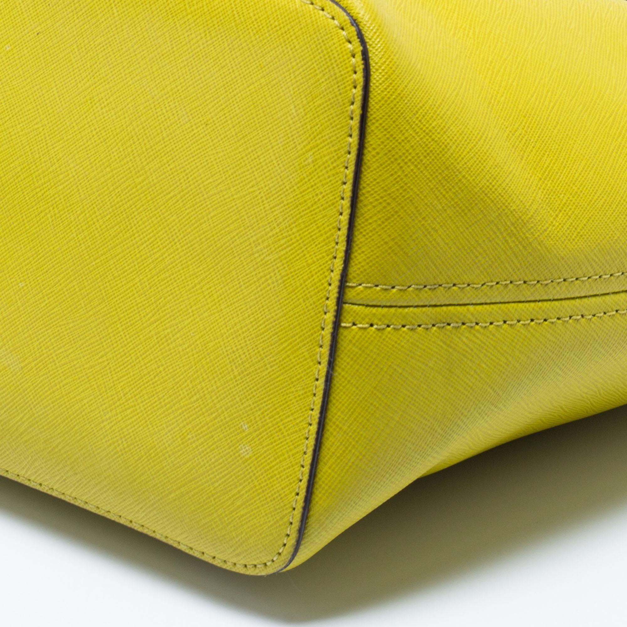 Michael Kors Neon Green Leather Small Jet Set Travel Tote at 1stDibs ...