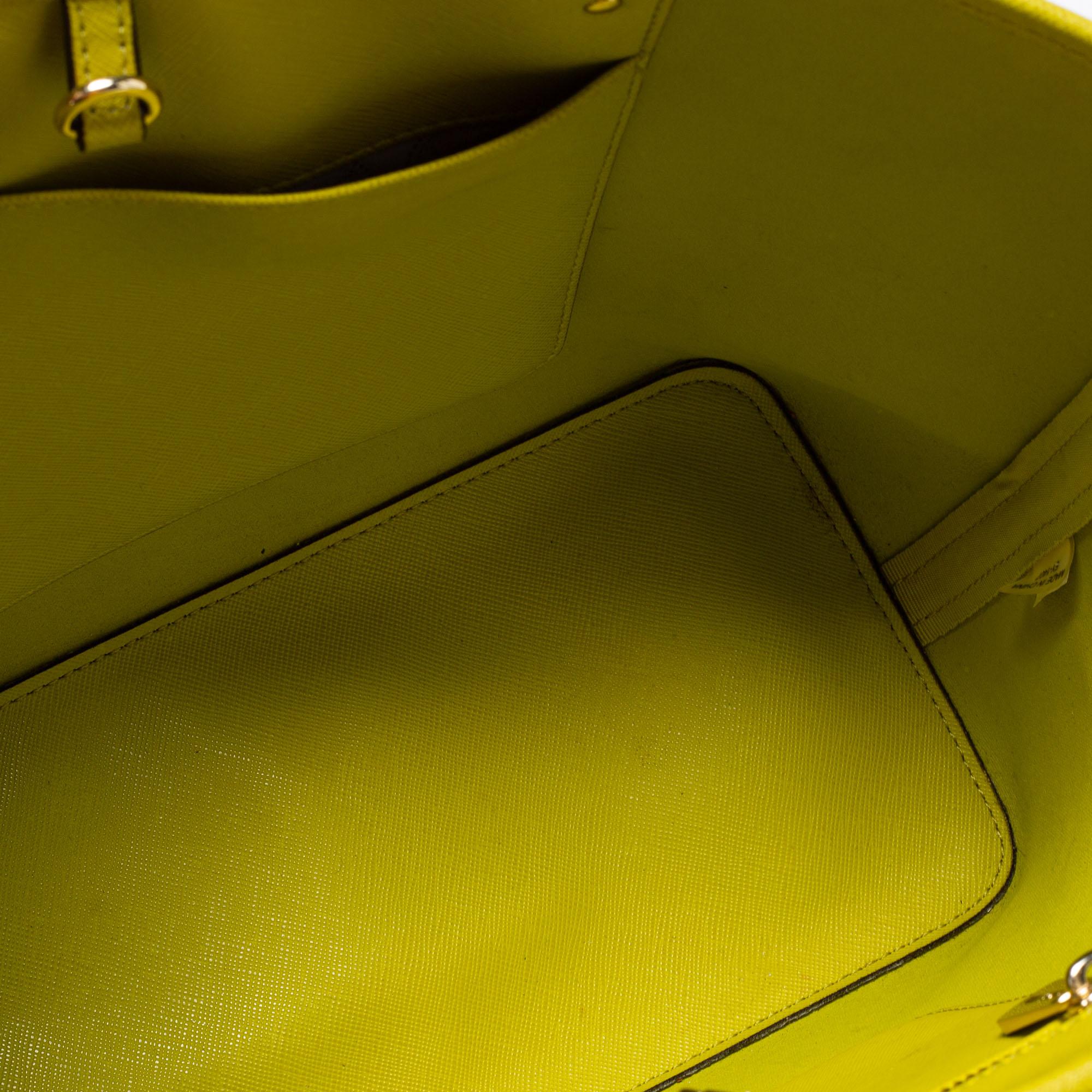 Michael Kors Neon Green Leather Small Jet Set Travel Tote at 1stDibs ...